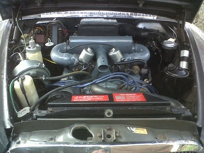 Restoration,welding and repairs of Rover P5b V8 Coupe.